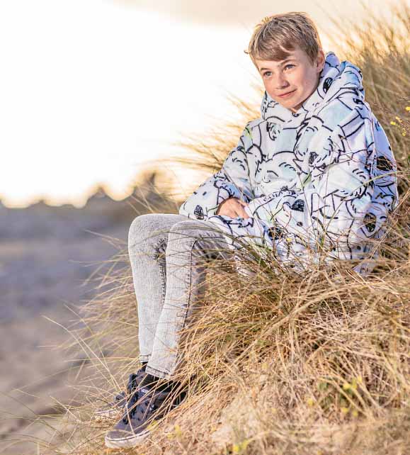 Cwtchie – Hoodie Blanket Royalty