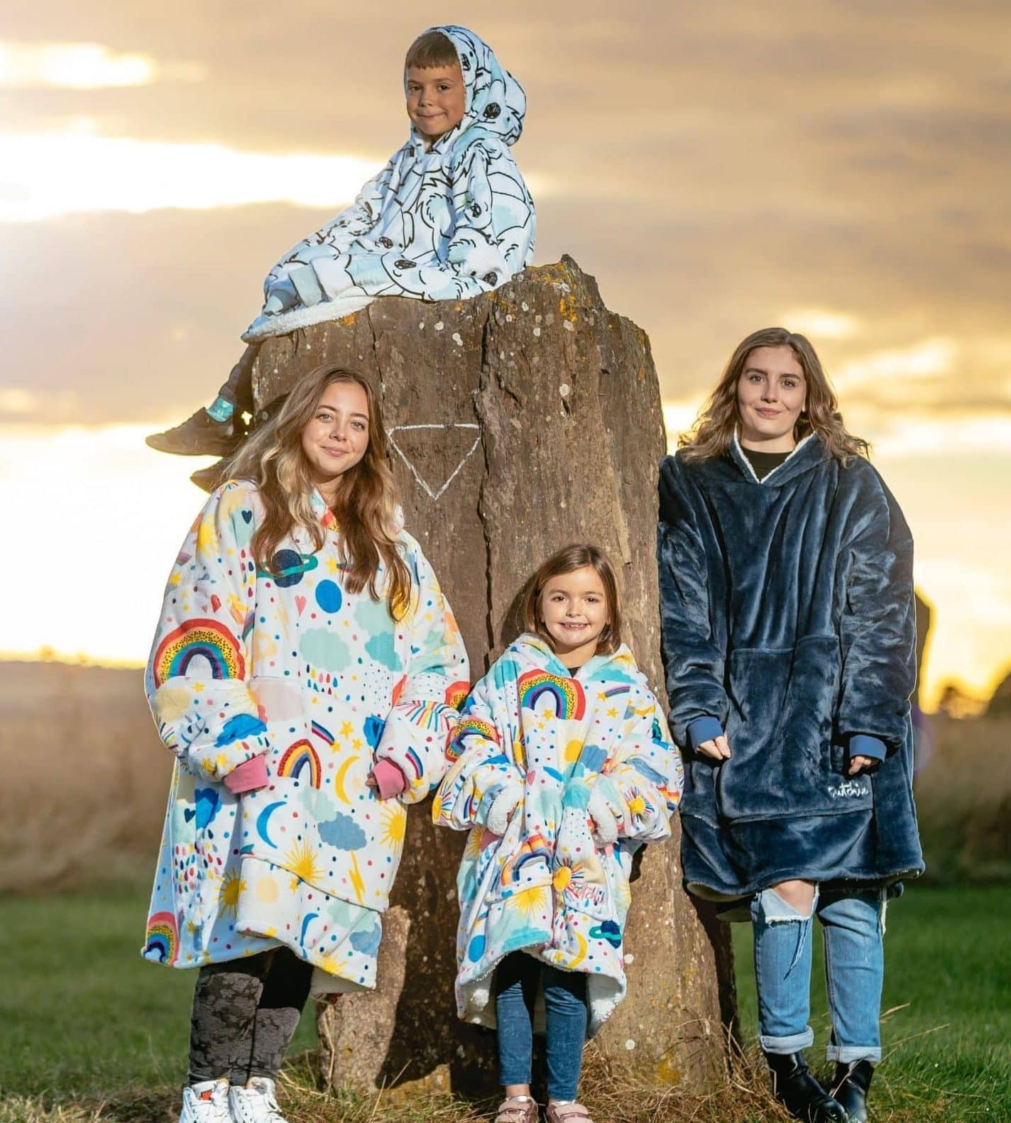 Cwtchie – Hoodie Blanket Royalty
