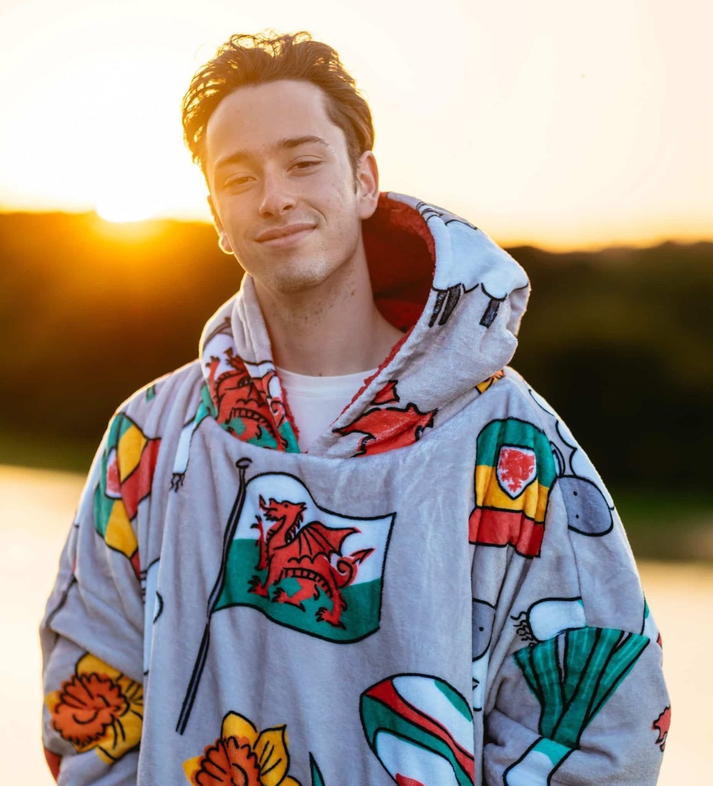 Cwtchie – Hoodie Blanket Royalty